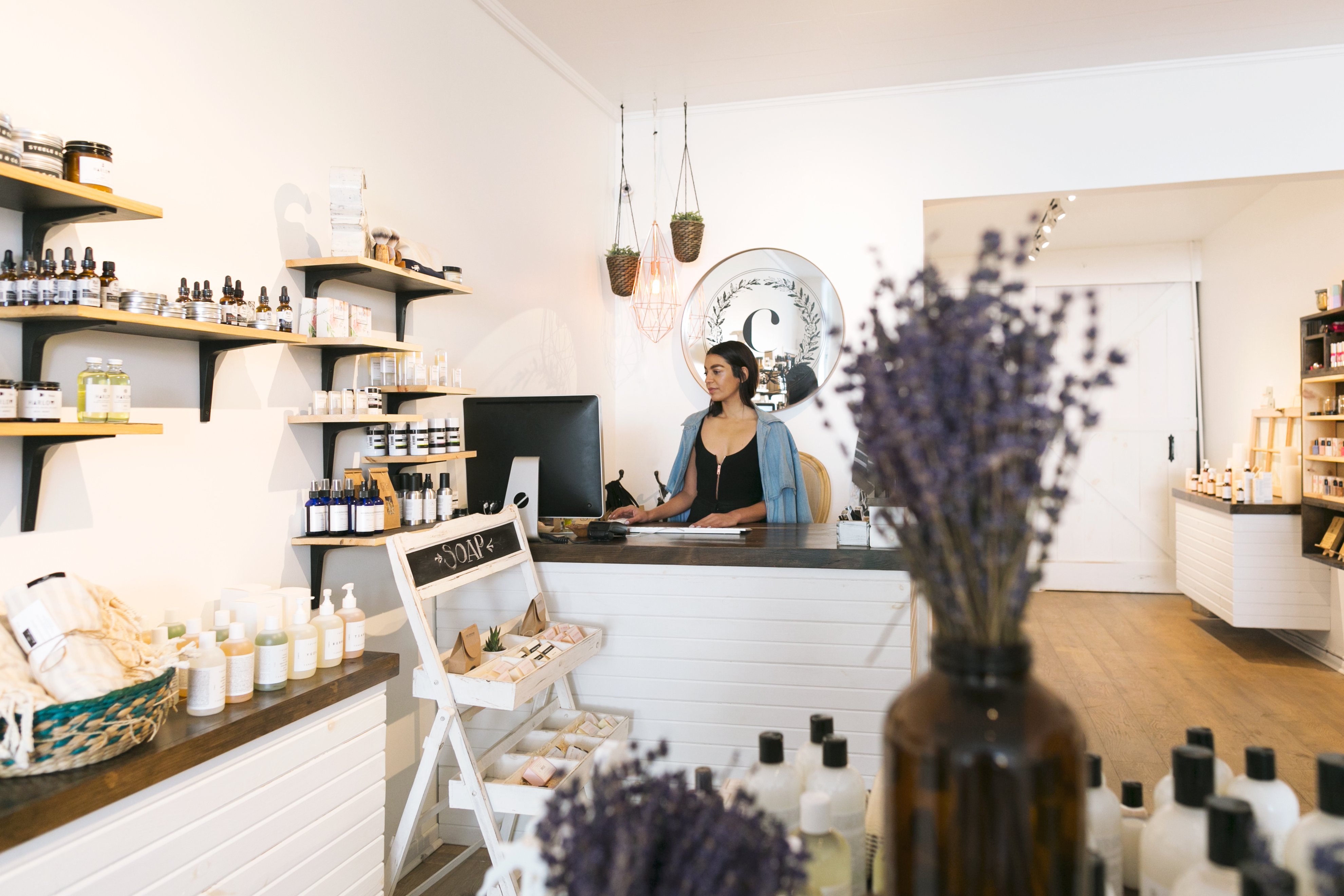 Hiring for Pop-Up Shops: Your Guide to Finding Top Temp Talent | Storefront