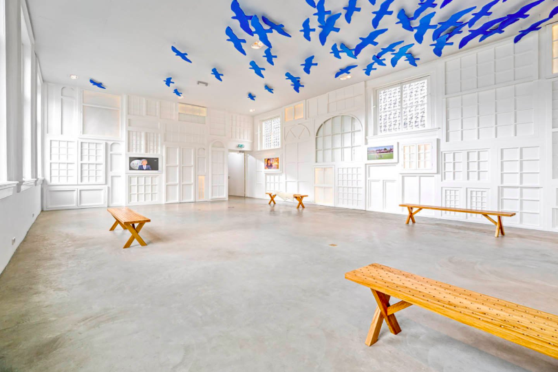 12 Design Ideas for the Ceiling in Your Pop-Up Store