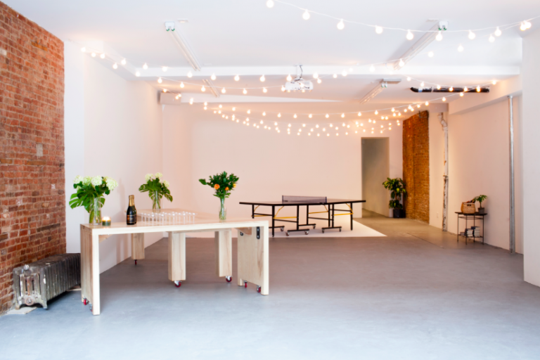 12 Design Ideas for the Ceiling in Your Pop-Up Store