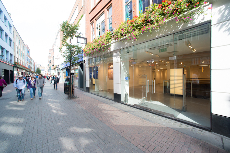 This Storefront-Powered Facebook Pop-Up Event Is Making Waves in London ...