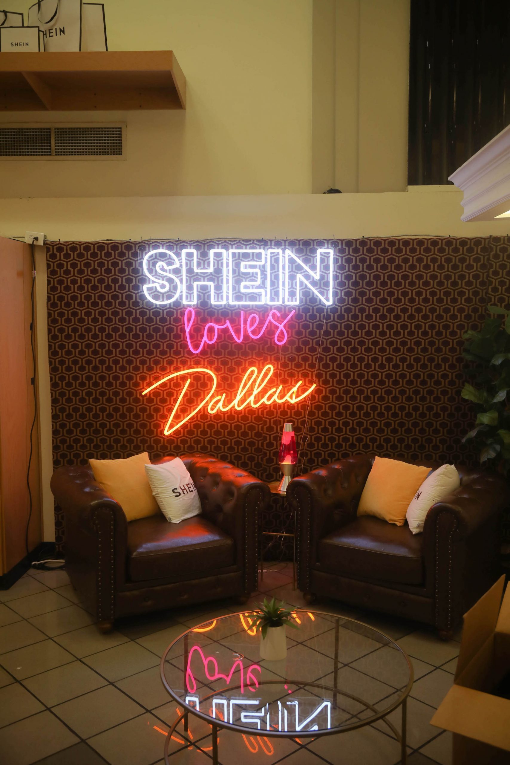 Fashion Retailer SHEIN Opens Dallas Pop-Up Shop With Storefront ...